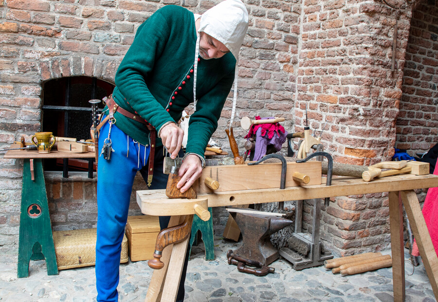De vierkante ogen van Hendrik Valk | Geldersch Landschap en Kasteelen
